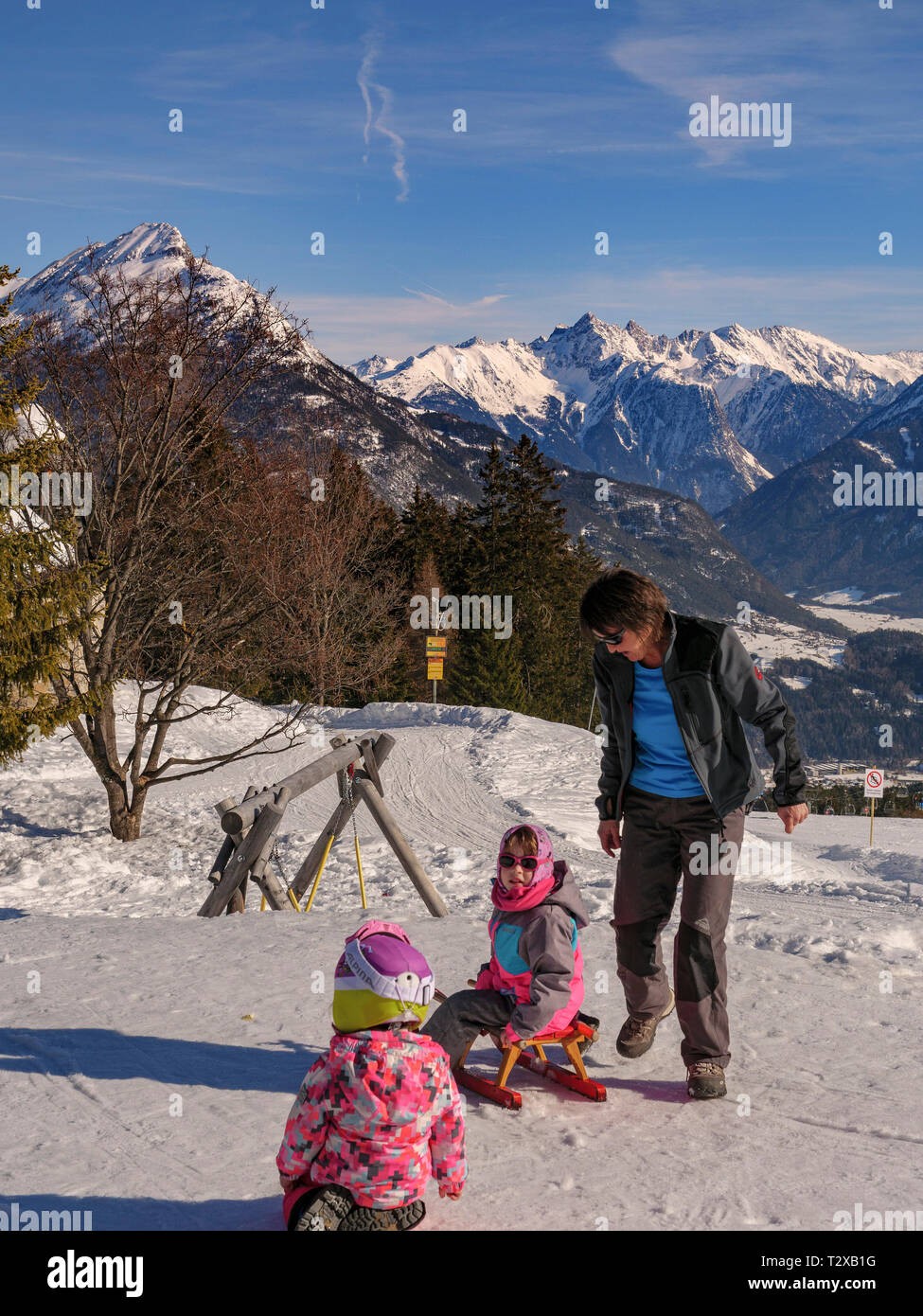 Sledge journey hi-res stock photography and images - Alamy