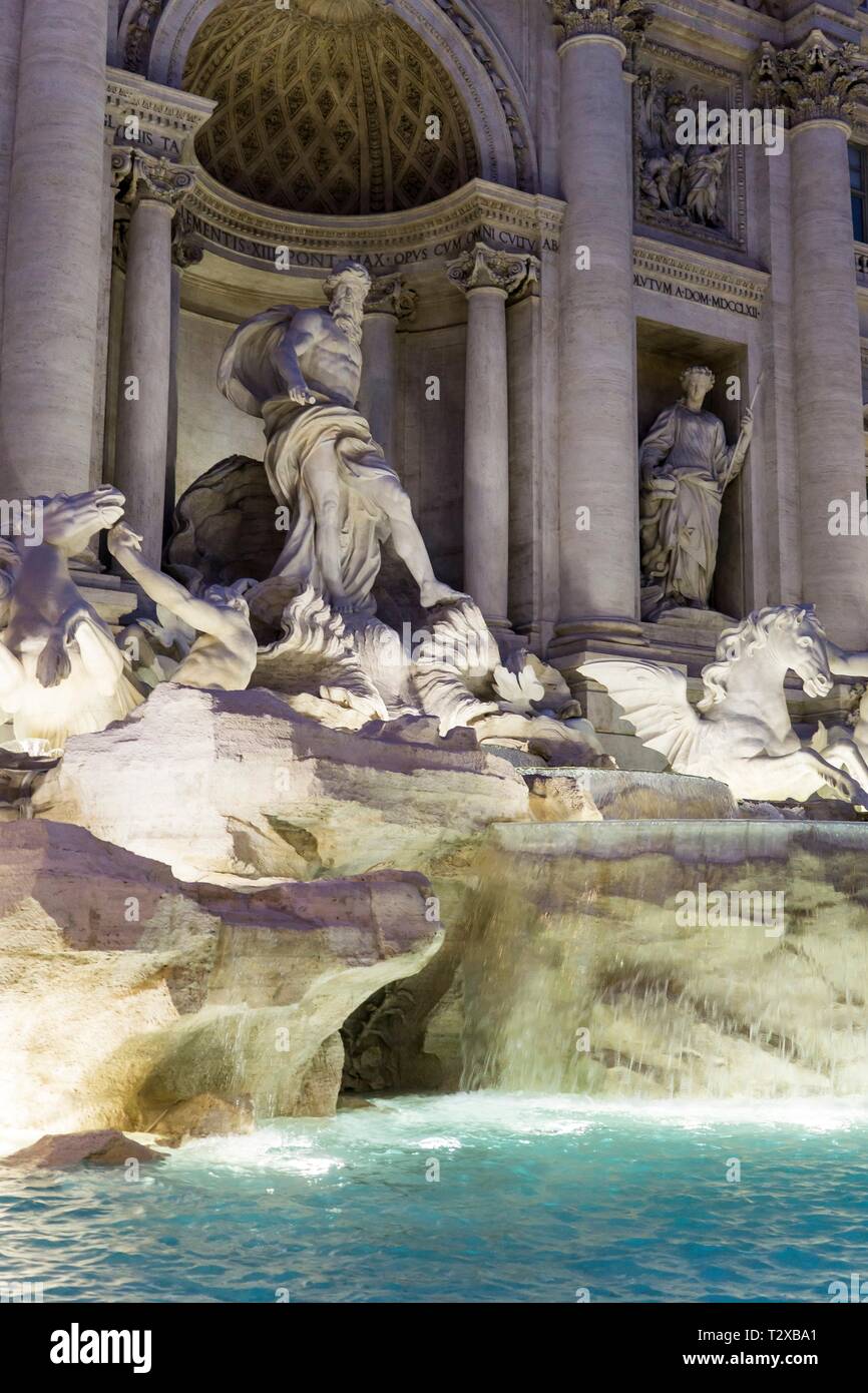 Fuente poseidon hi-res stock photography and images - Alamy