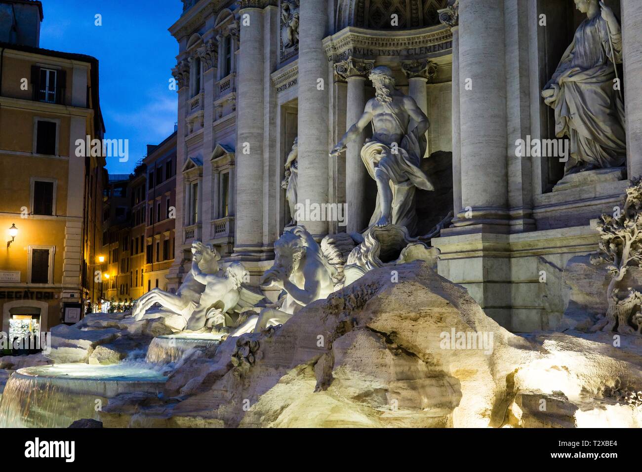 Fuente poseidon hi-res stock photography and images - Alamy