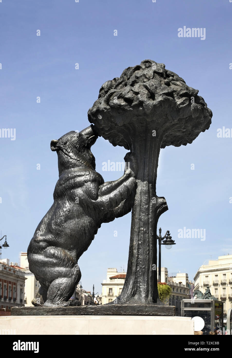 Bear and Madrono tree - heraldic symbol of Madrid. Spain Stock Photo ...