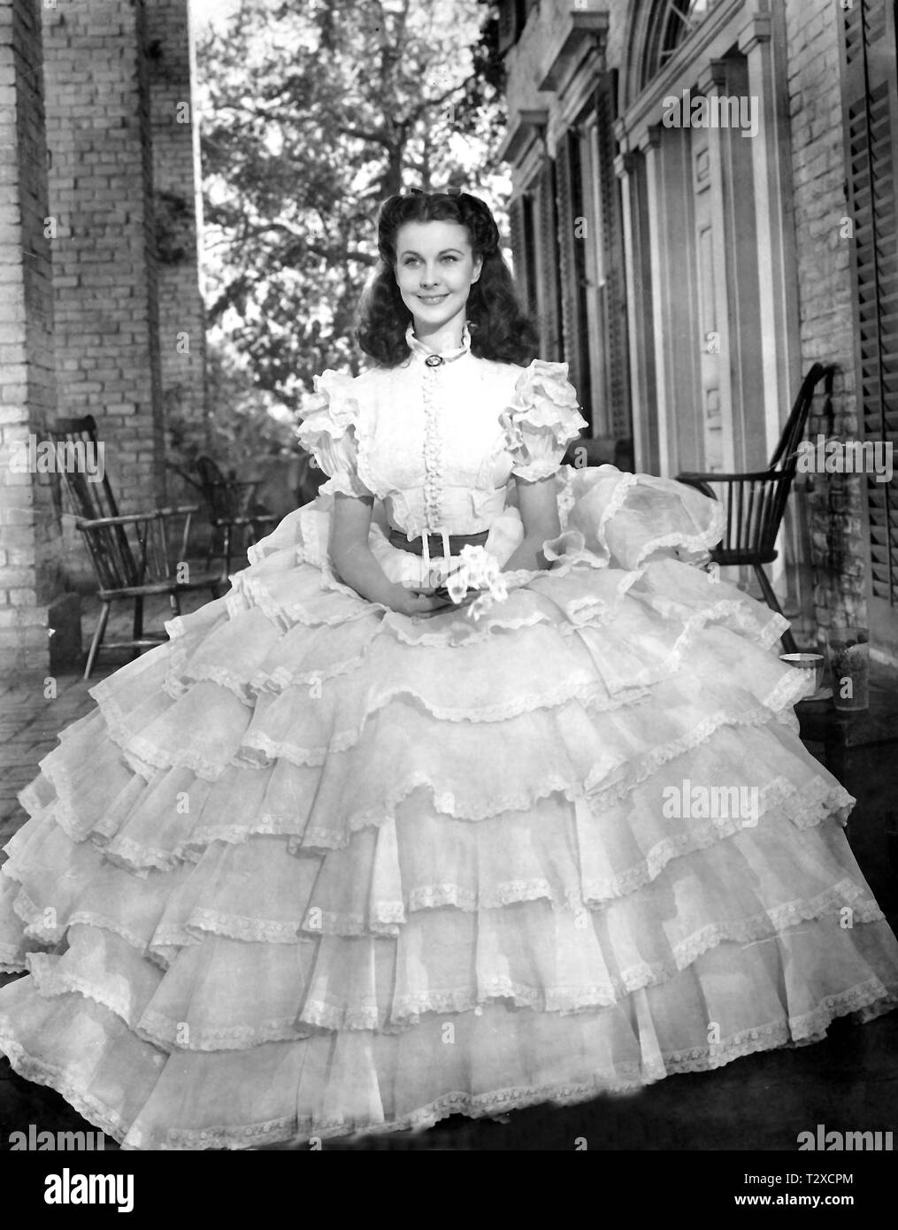Gone with the wind scarlett Black and White Stock Photos & Images - Alamy