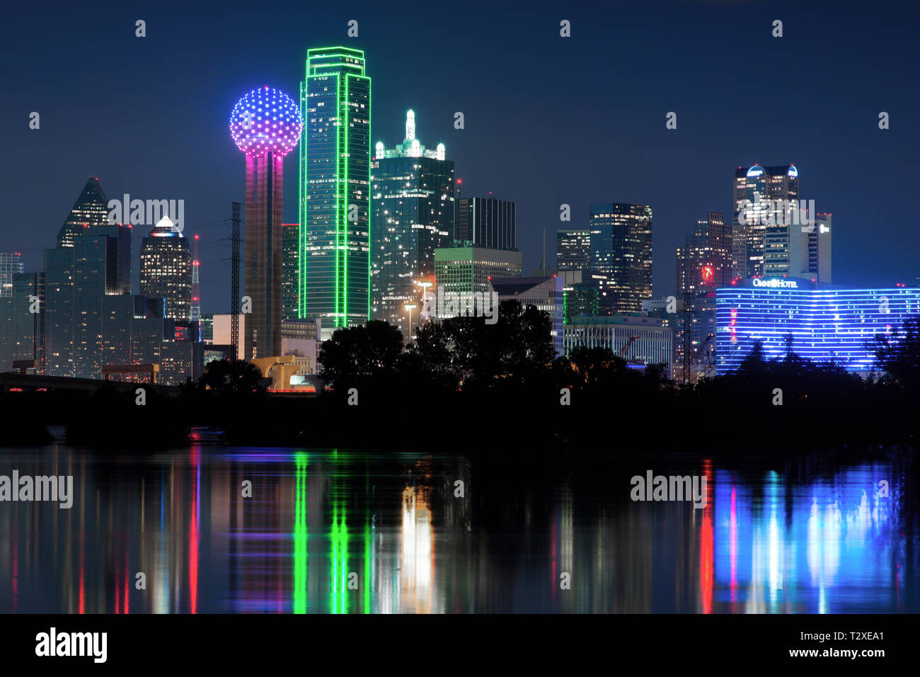 The Dallas Skyline at night Stock Photo - Alamy
