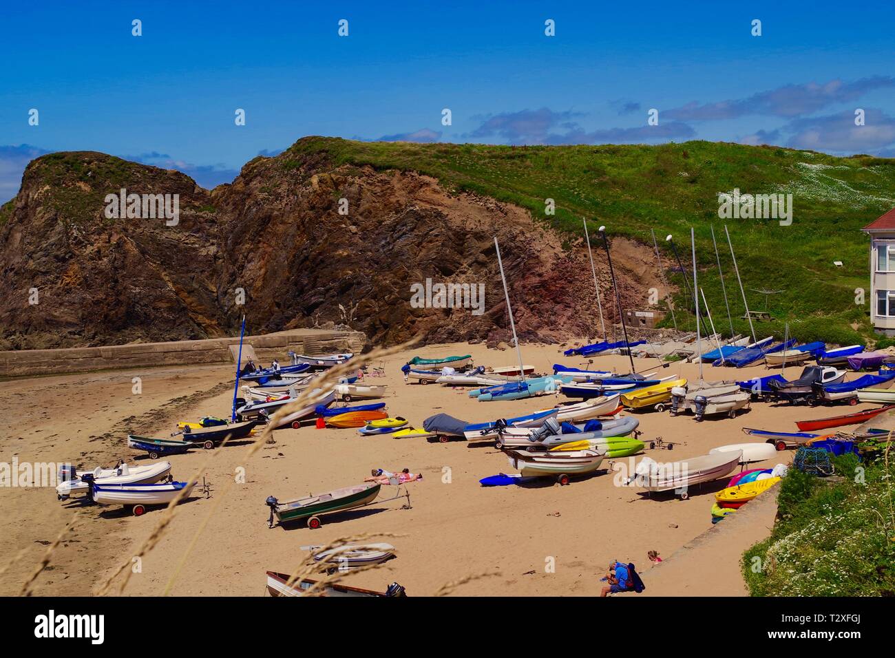 Hope cove devon sunny hi-res stock photography and images - Alamy
