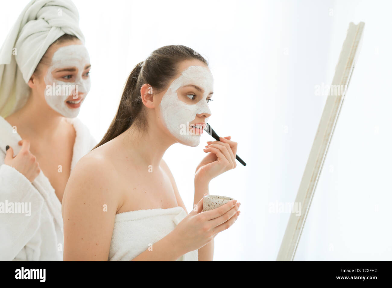 Group of best friends in spa Stock Photo - Alamy