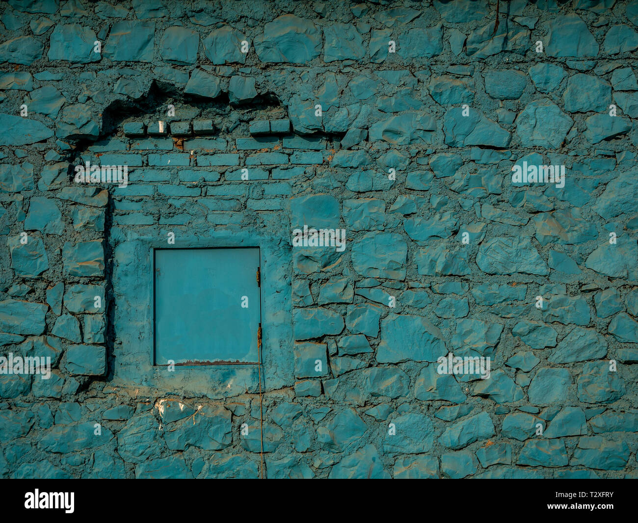 Aqua blue brick wall hi-res stock photography and images - Alamy