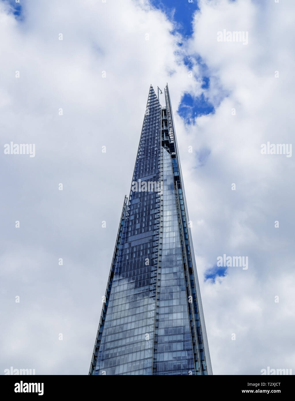 The shard london top hi-res stock photography and images - Alamy