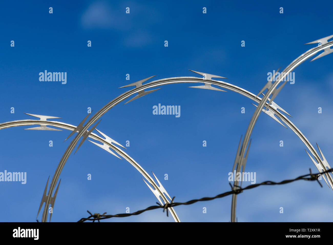 Sharp fence top hi-res stock photography and images - Alamy
