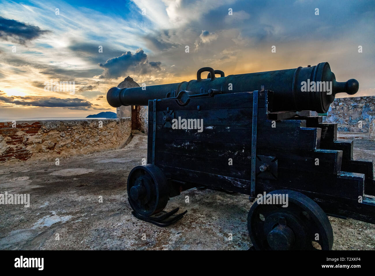 Spanish cannon hi-res stock photography and images - Alamy