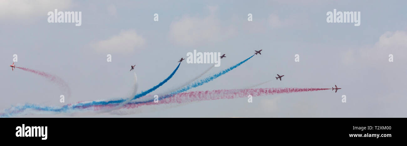 Red reheat hi-res stock photography and images - Alamy