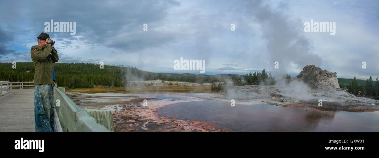 Yellowstone national park and geyser pools Stock Photo - Alamy