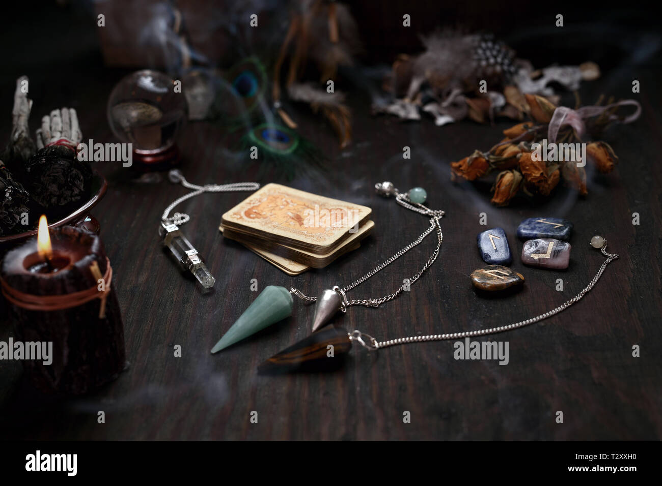 Altar cards hi-res stock photography and images - Alamy