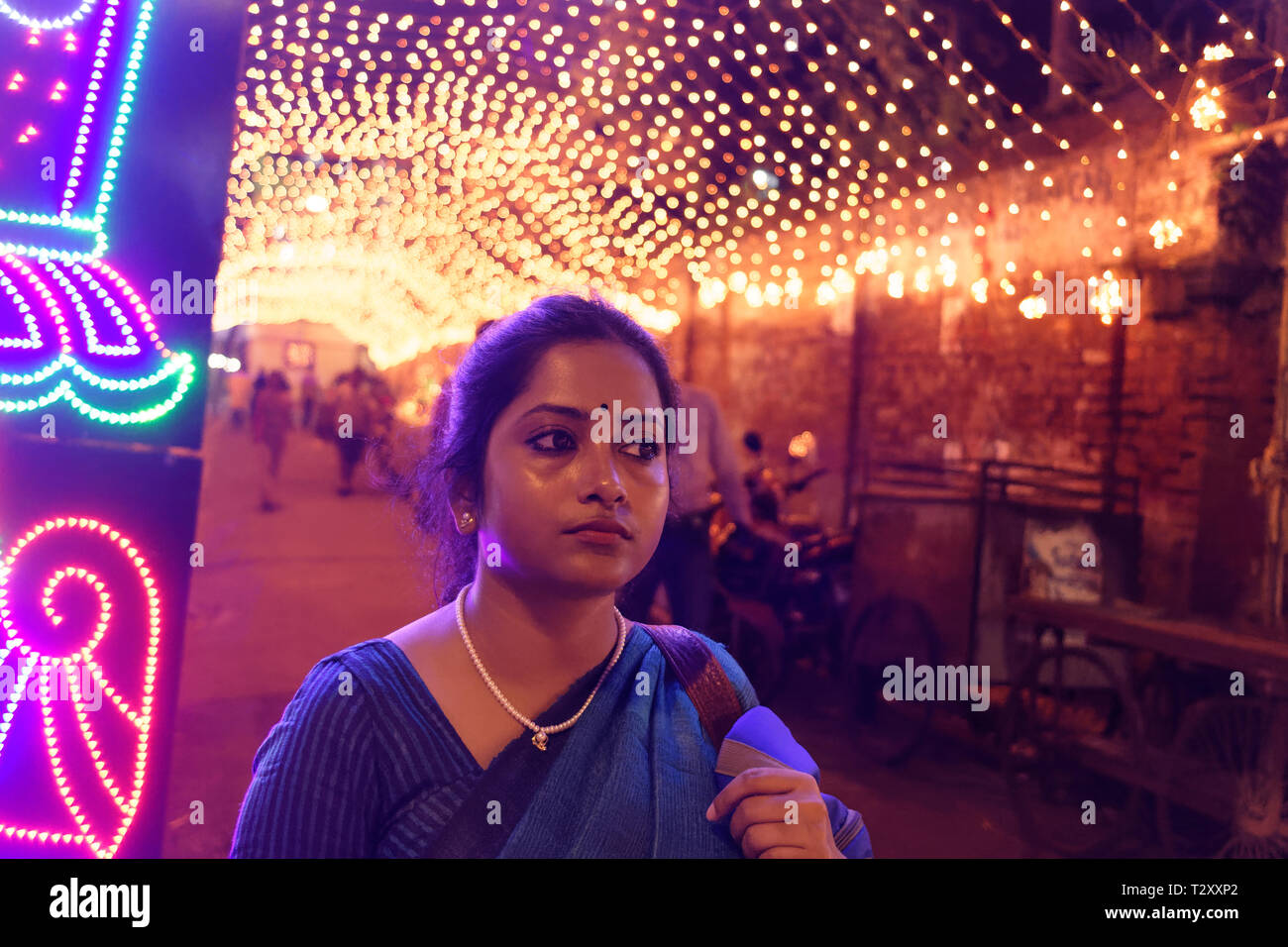 Bengali girl hi-res stock photography and images - Alamy