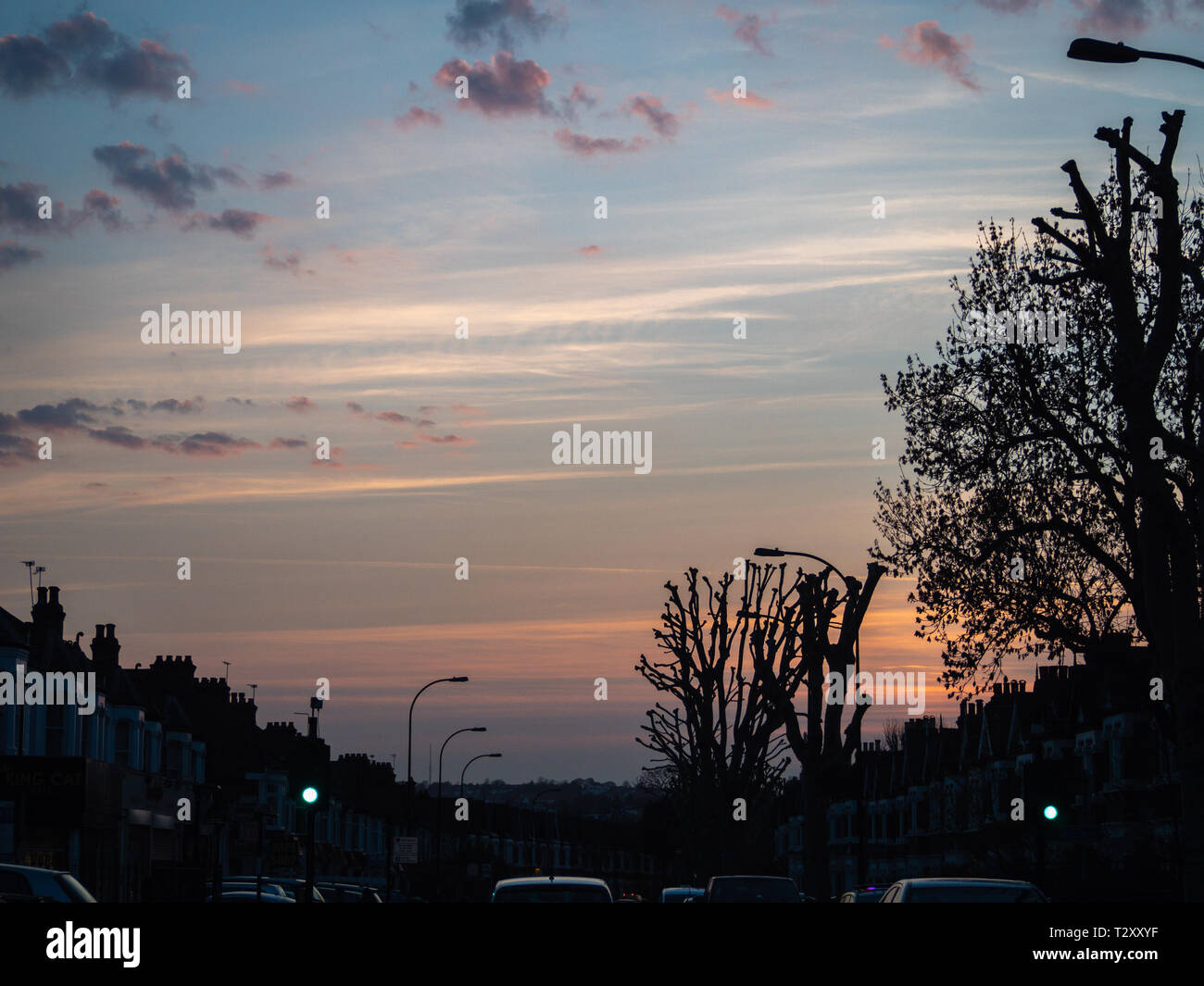 London night sky hi-res stock photography and images - Alamy