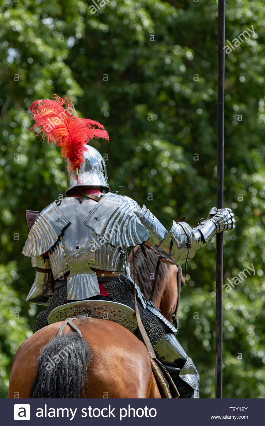 Knight With Spear And Shield Stock Photos & Knight With Spear And ...