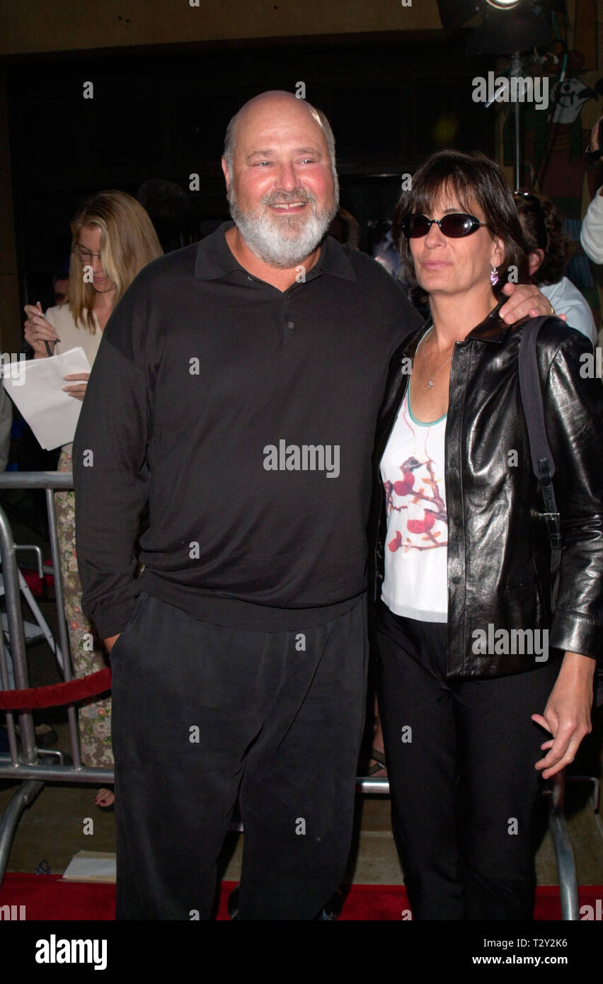 LOS ANGELES, CA. September 05, 2000: Director ROB REINER & wife at the ...