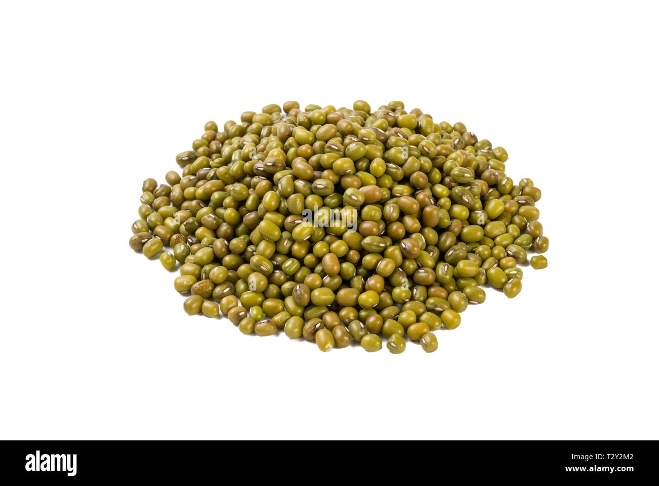 Mung or Mungo heap isolated on white background. nutrition. bio ...