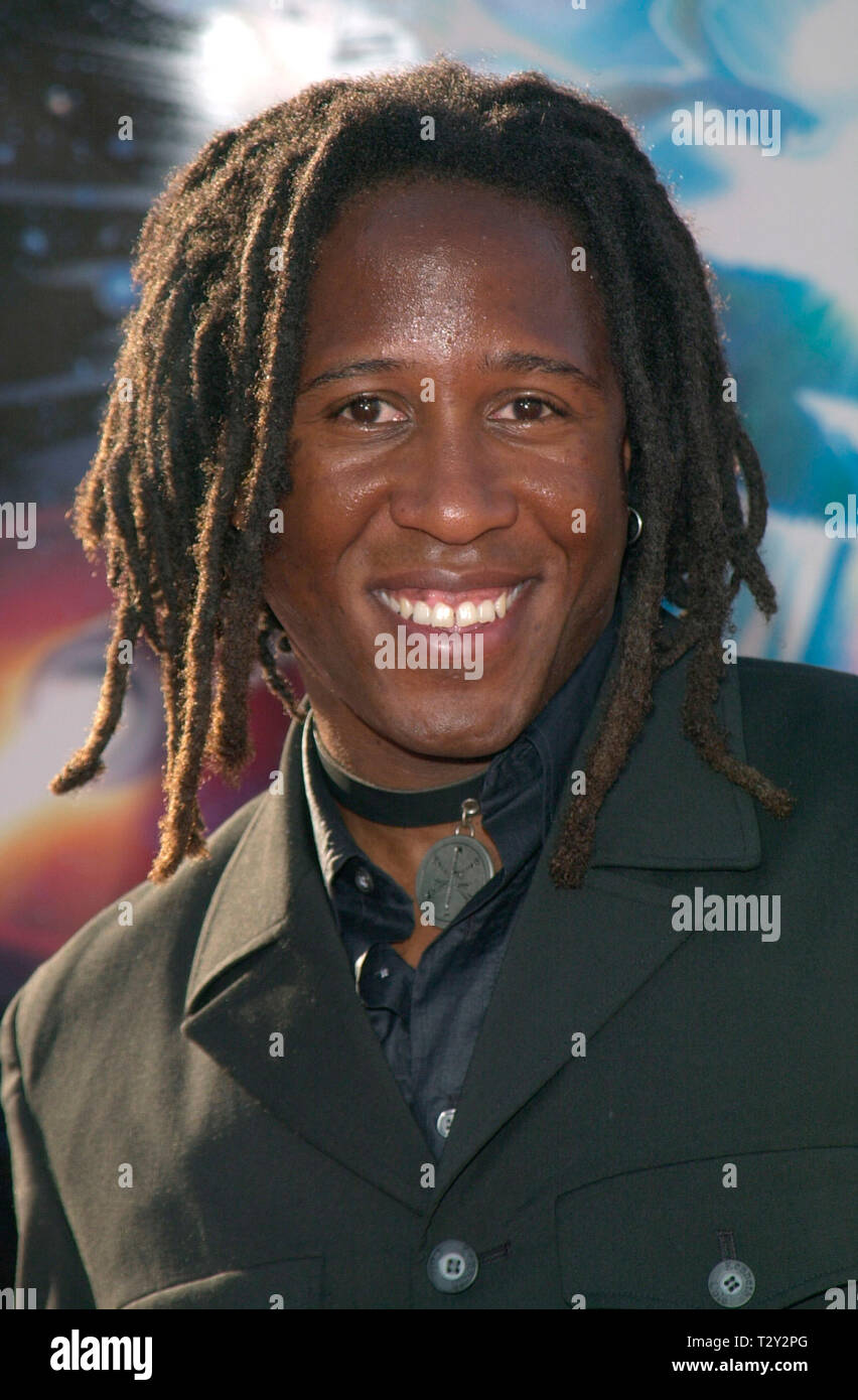 LOS ANGELES, CA. June 13, 2000: Singer STEVE EWING of rock group The ...