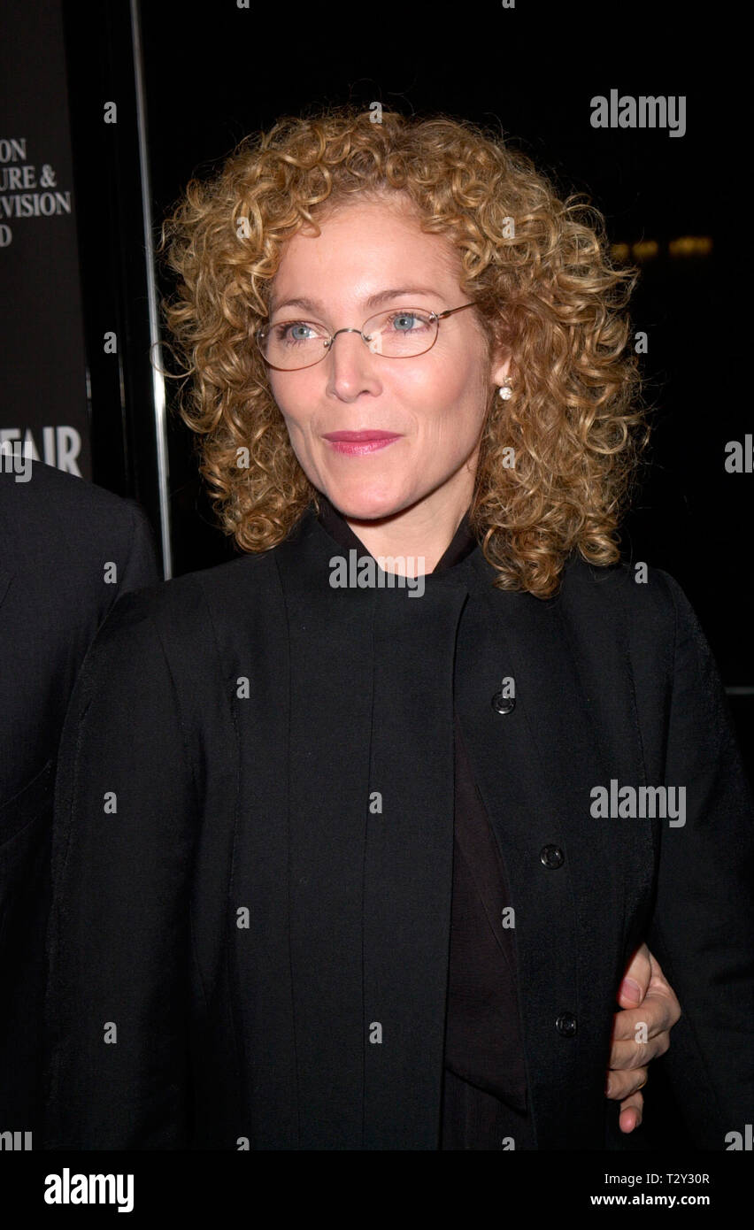 Amy Irving 2014