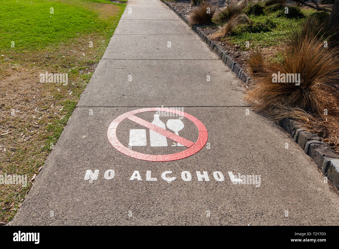 No alcohol sign hi-res stock photography and images - Alamy