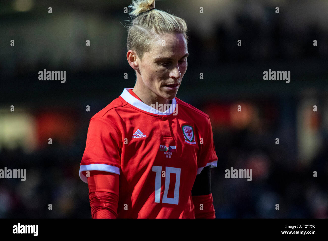 Jess Fishlock of Wales in action against the Czech Republic. Wales v ...