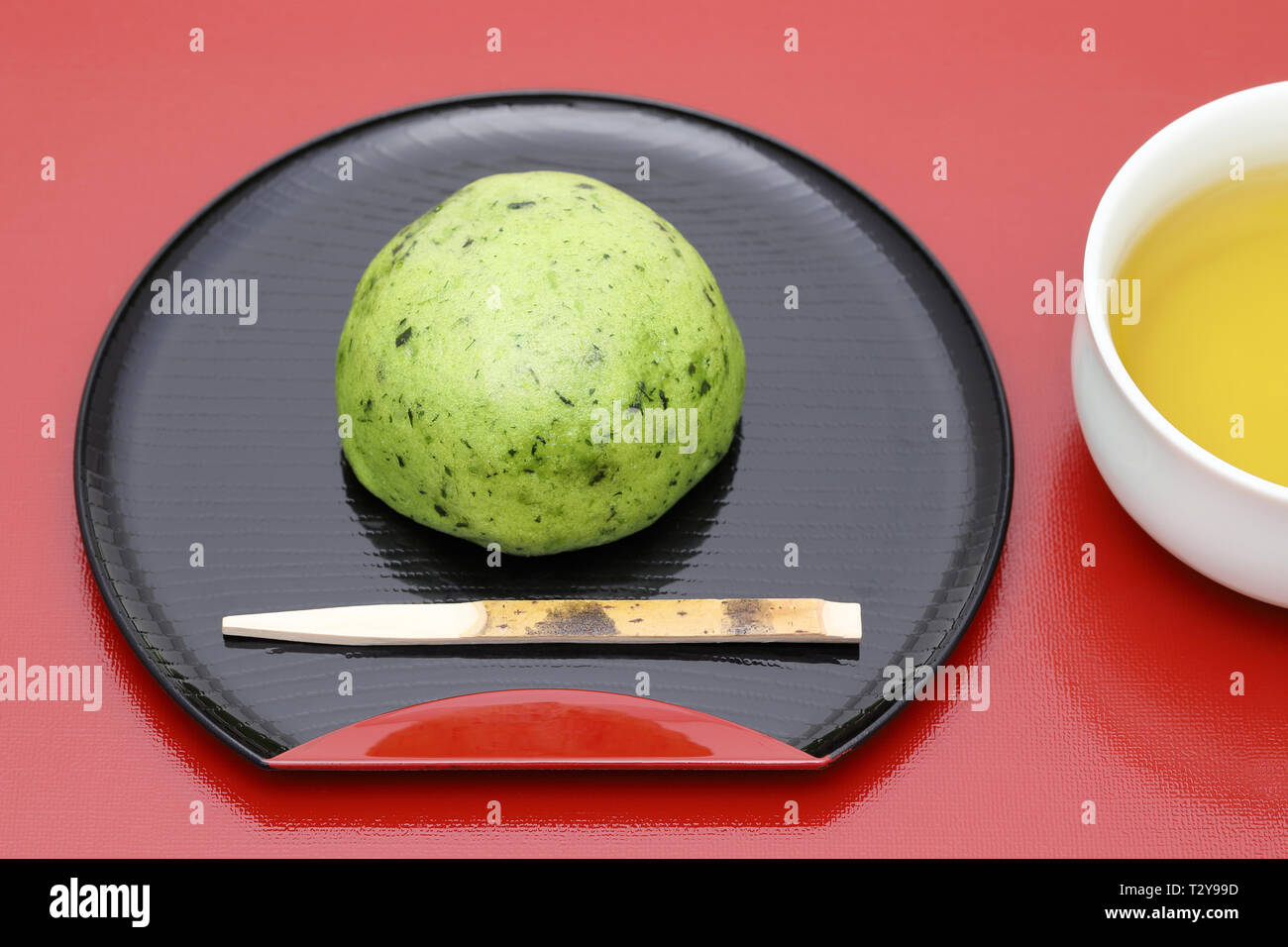 Japanese confectionery, yomogi plant rice cake Kusa Mochi Stock Photo ...