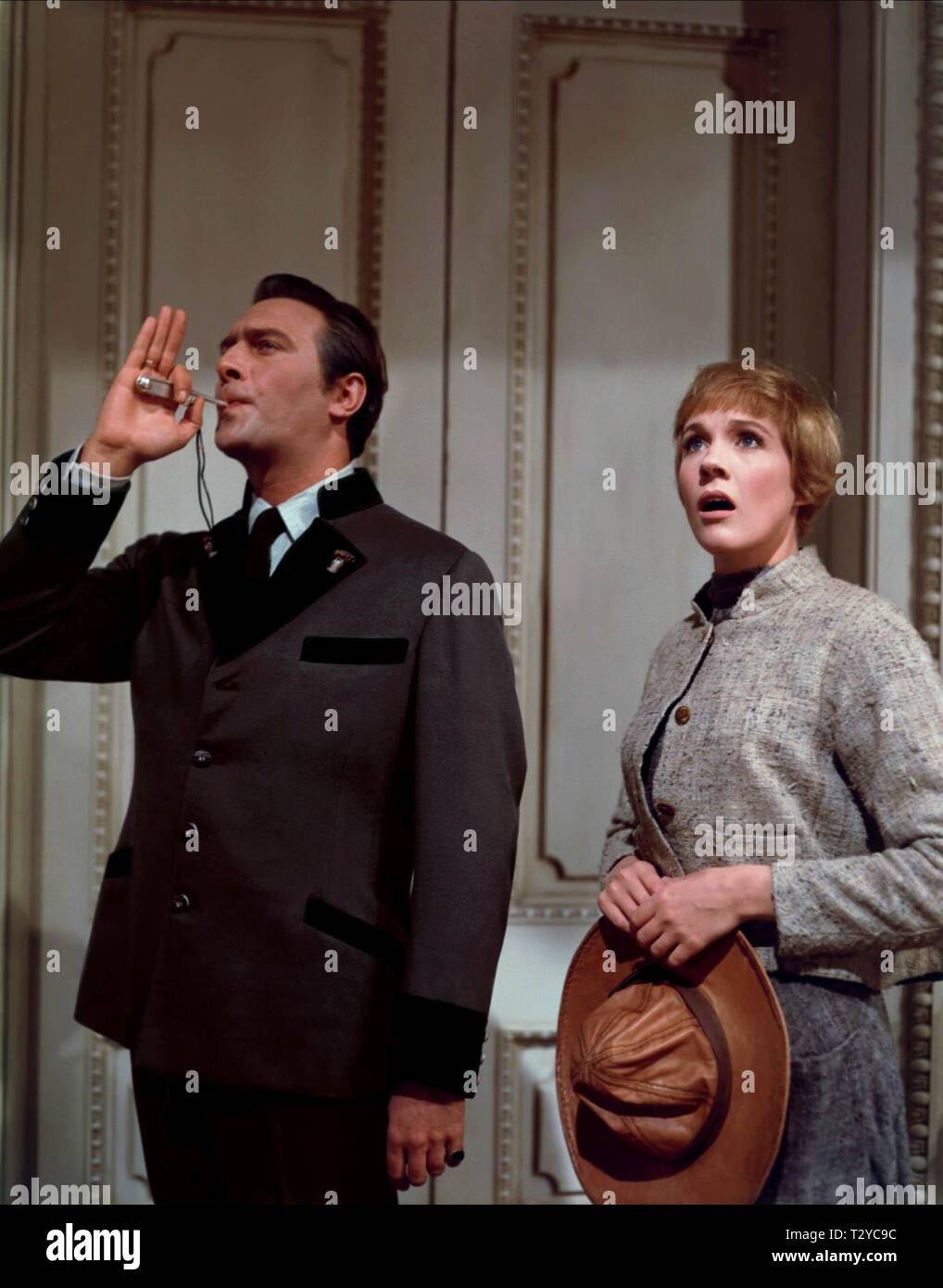 CHRISTOPHER PLUMMER, JULIE ANDREWS, THE SOUND OF MUSIC, 1965 Stock ...