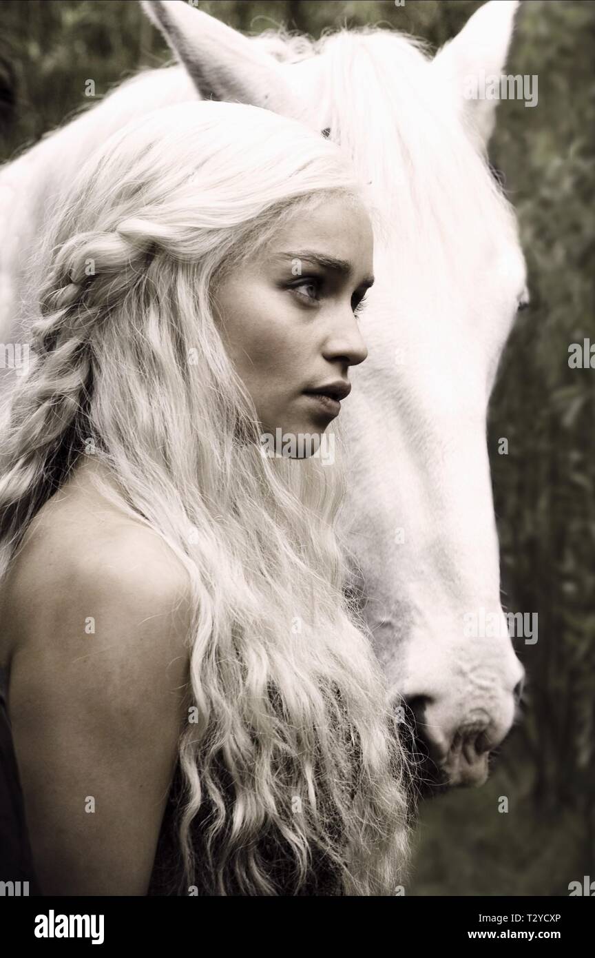 Emilia Clarke Daenerys Targaryen High Resolution Stock Photography and ...