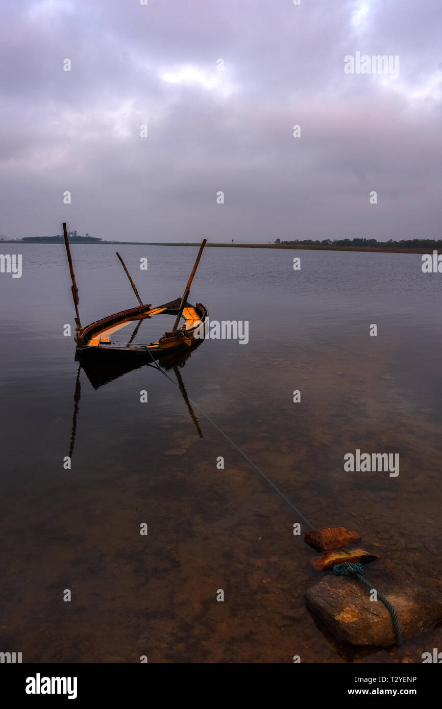 Clam boat hi-res stock photography and images - Alamy
