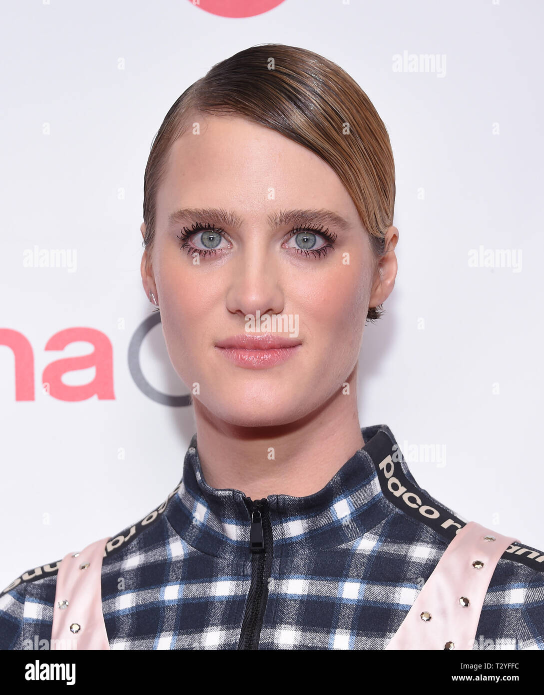 Lisa Mackenzie's Instagram, Twitter & Facebook on IDCrawl