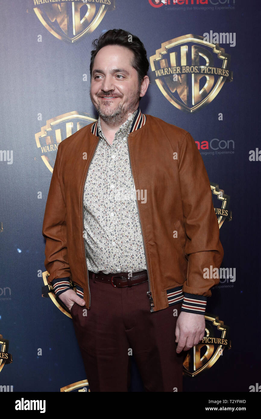 Ben falcone hi-res stock photography and images - Alamy