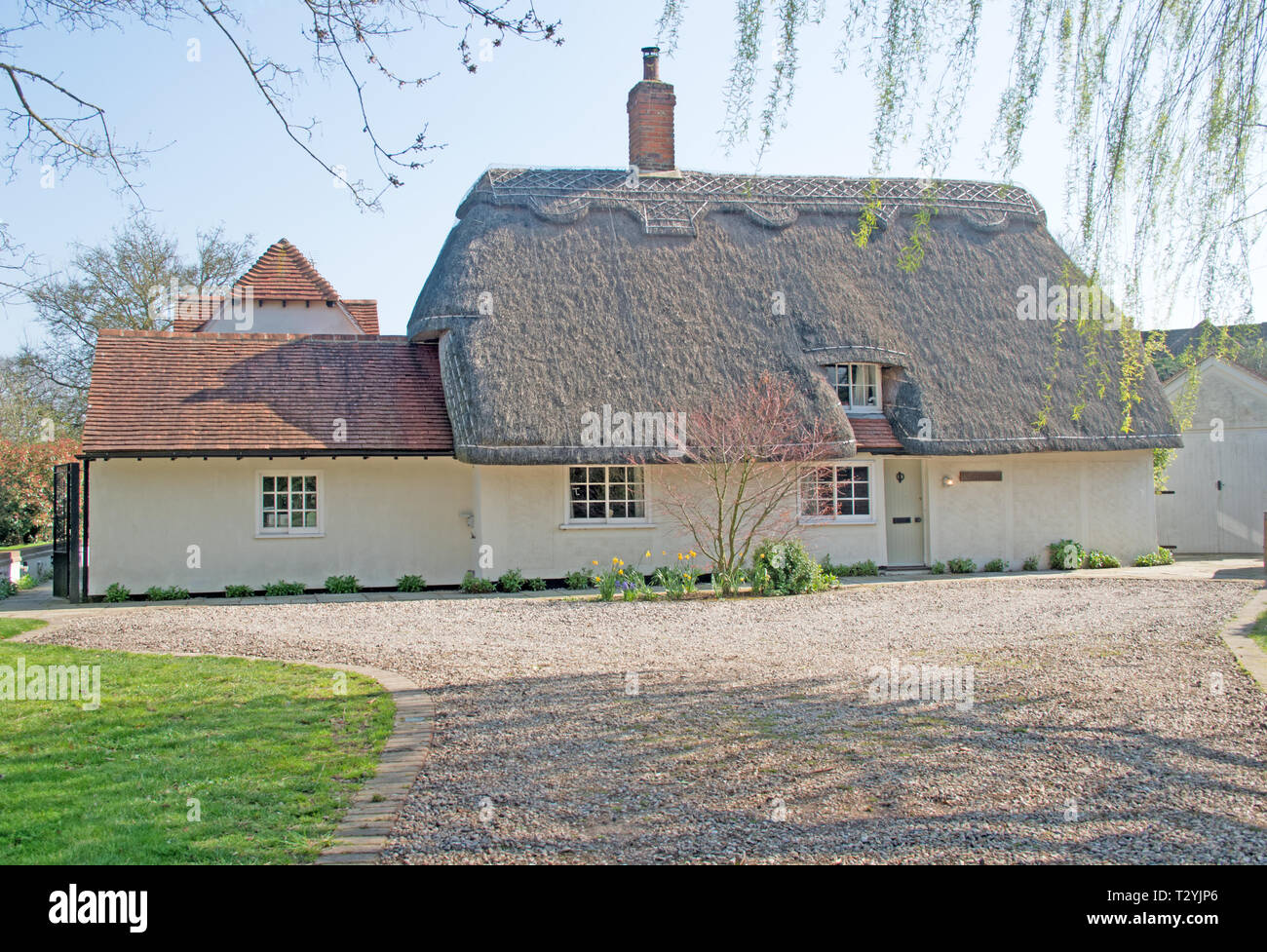 Chrishall Village Thatch Cottage Essex Stock Photo - Alamy