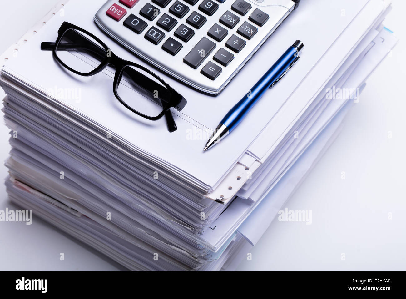 Stacked paper hi-res stock photography and images - Alamy