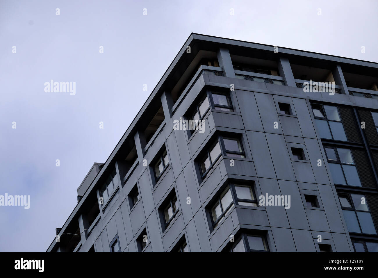 Corner detail, Seventies tower block, Sheffield Stock Photo - Alamy