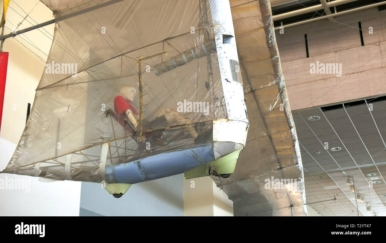 Gossamer condor hi-res stock photography and images - Alamy