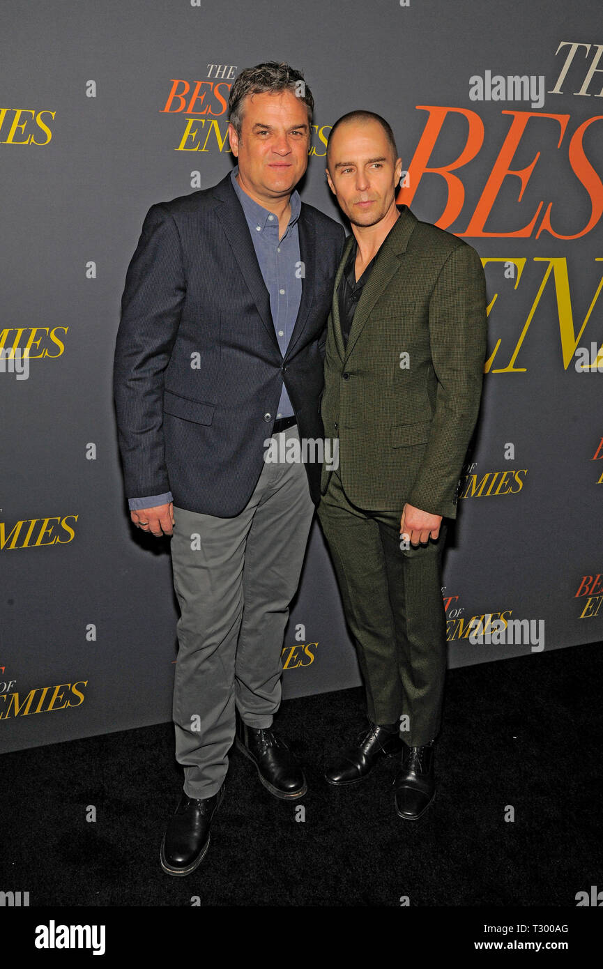 American robin i hi-res stock photography and images - Alamy