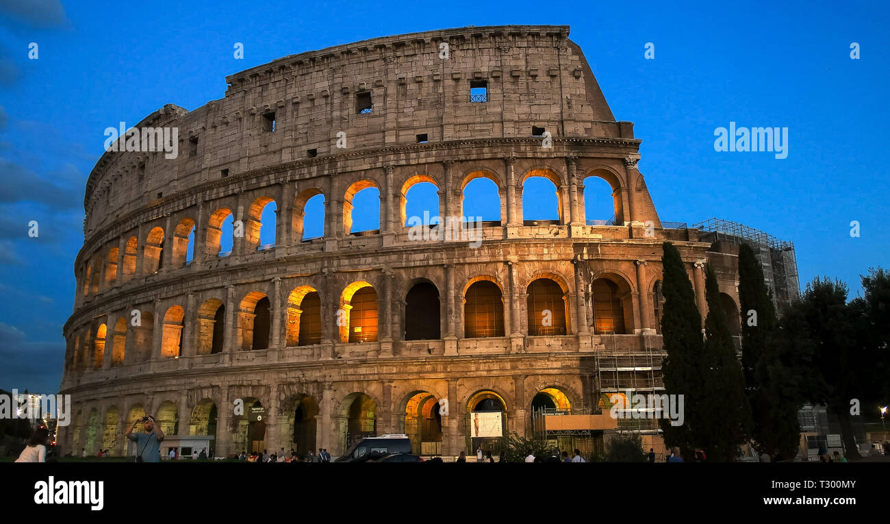 ROME, ITALY- SEPTEMBER 30, 2015: tourists and the colosseum in rome ...