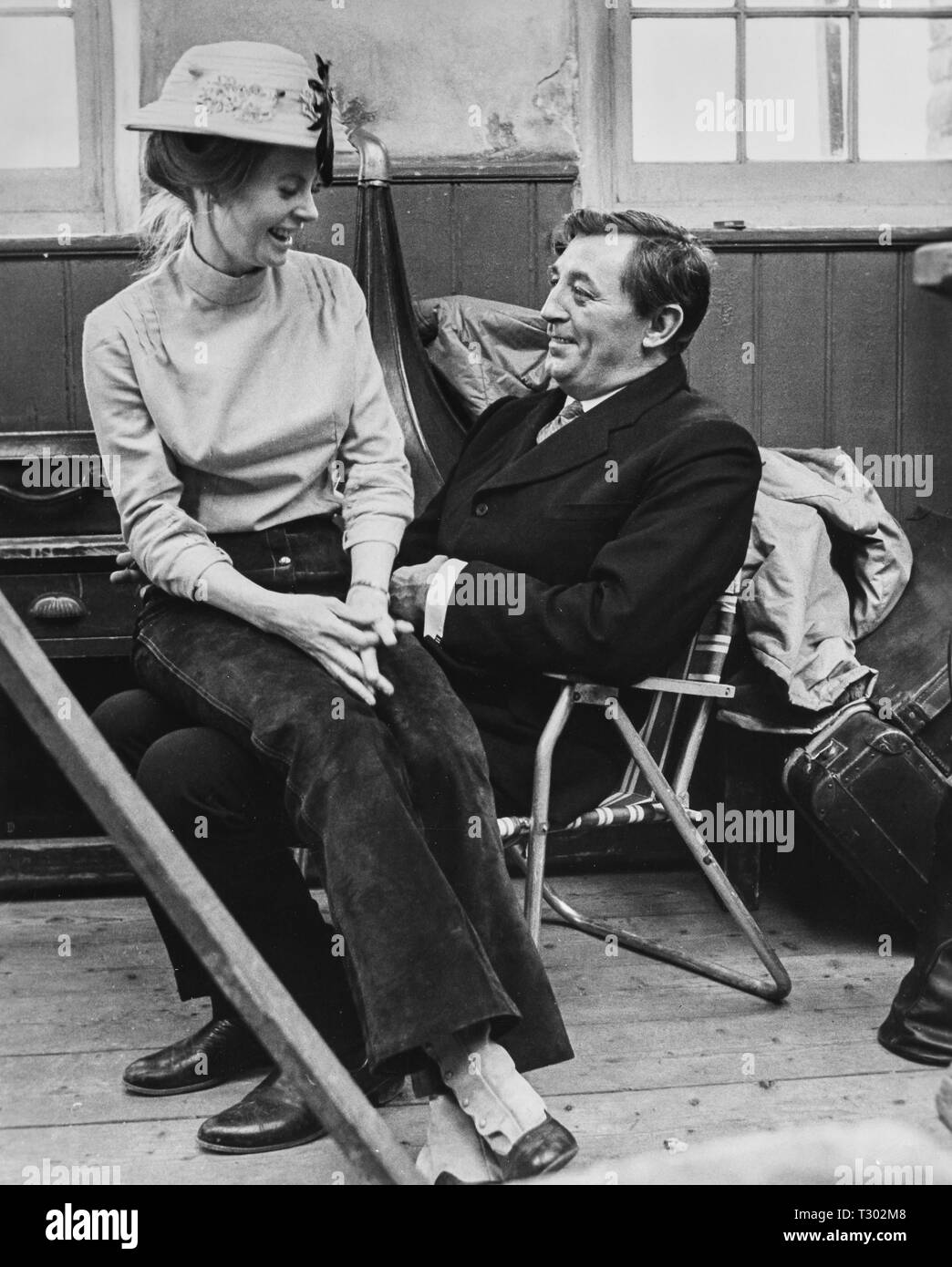 Sarah miles hi-res stock photography and images - Alamy