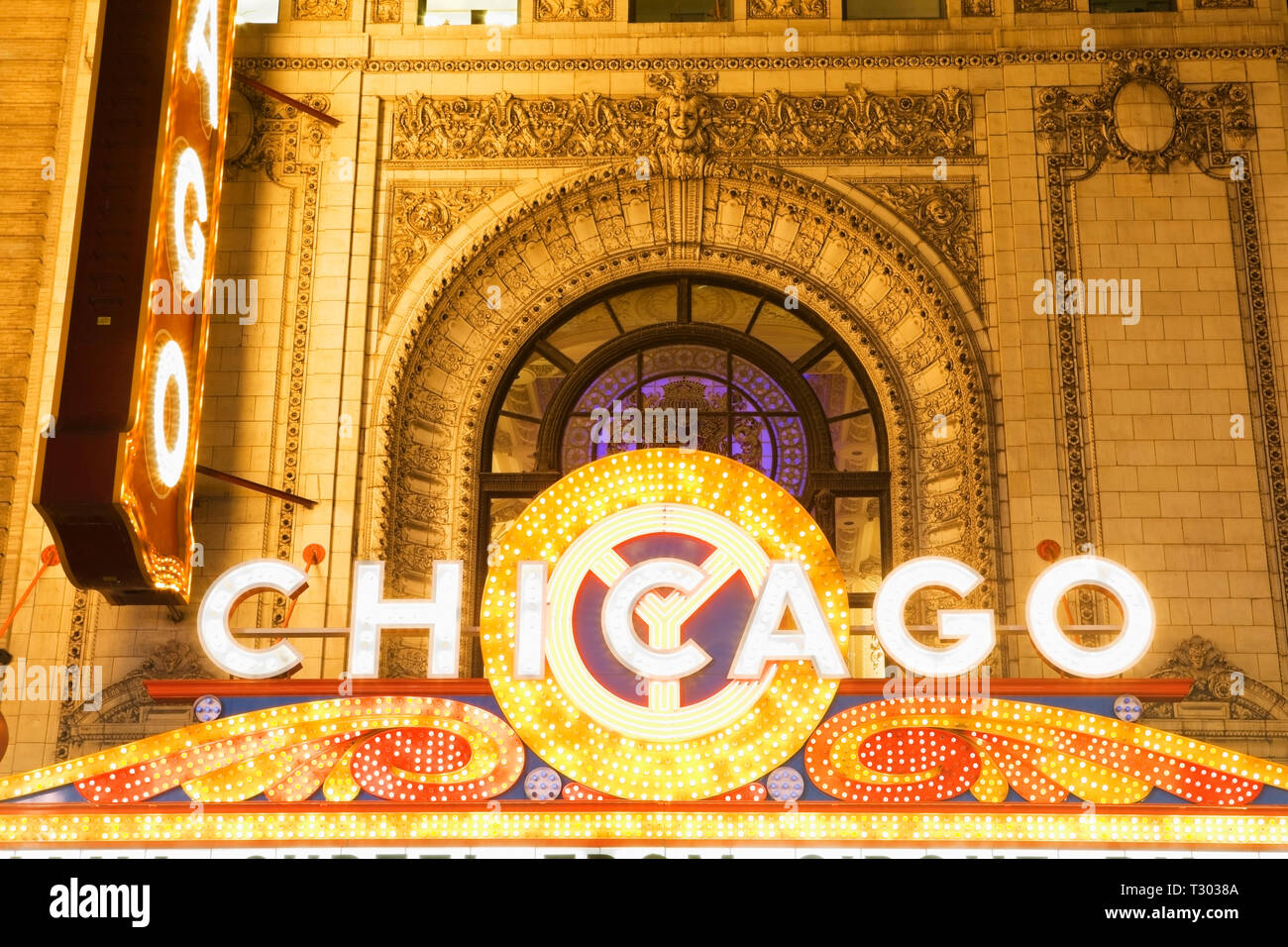 Chicago sign hi-res stock photography and images - Alamy