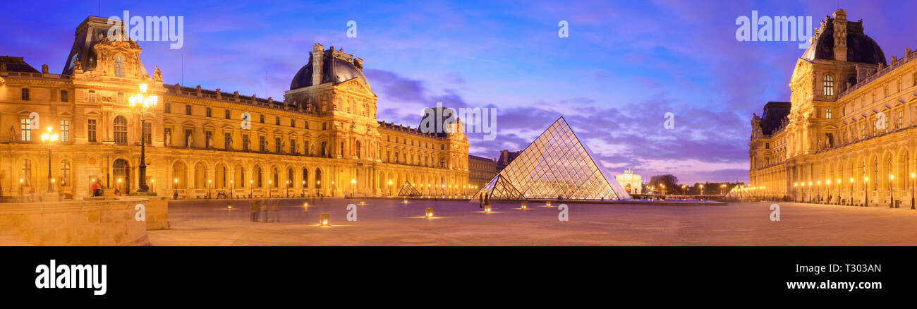 Panoramic image of the Musee du Louvre at dusk Stock Photo - Alamy