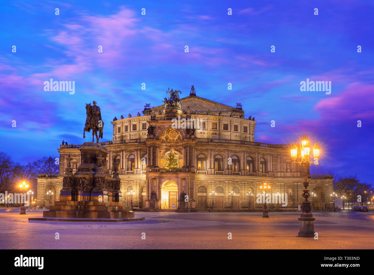 Semper opera house at dusk, Dresden, Germany Stock Photo - Alamy