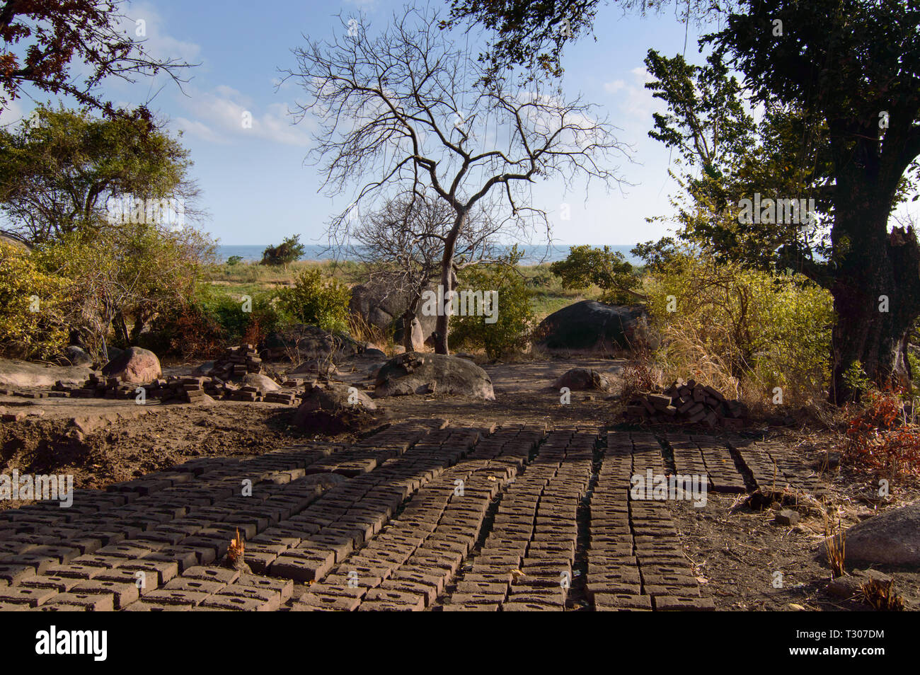 Sun dried bricks hi-res stock photography and images - Alamy