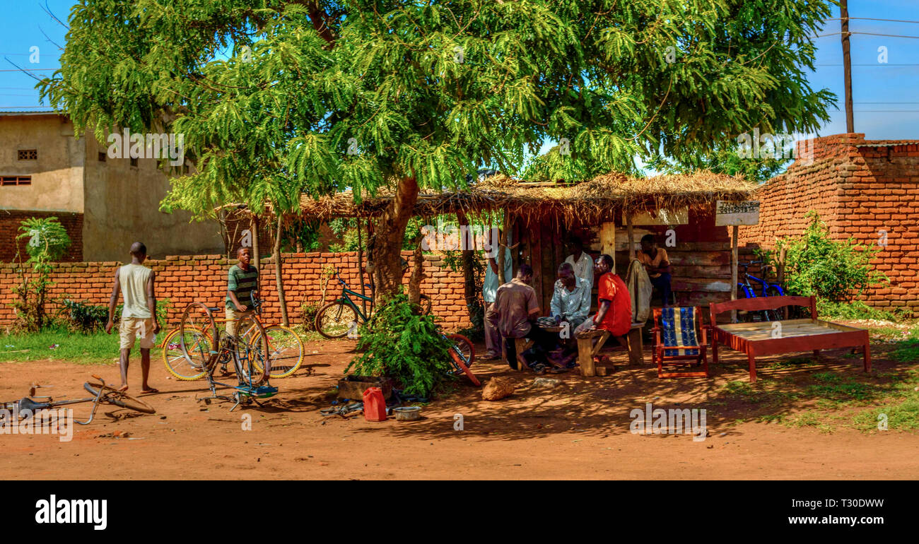 a roadside carpenter Malawi Stock Photo - Alamy