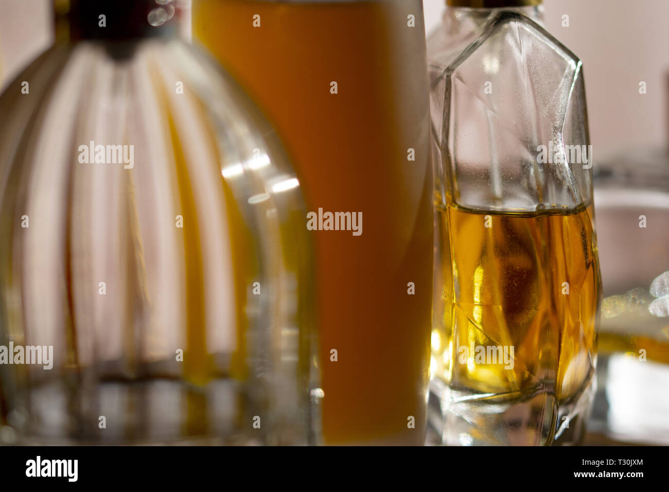 detail of an elegant perfume bottle in a romantic setting Stock Photo ...