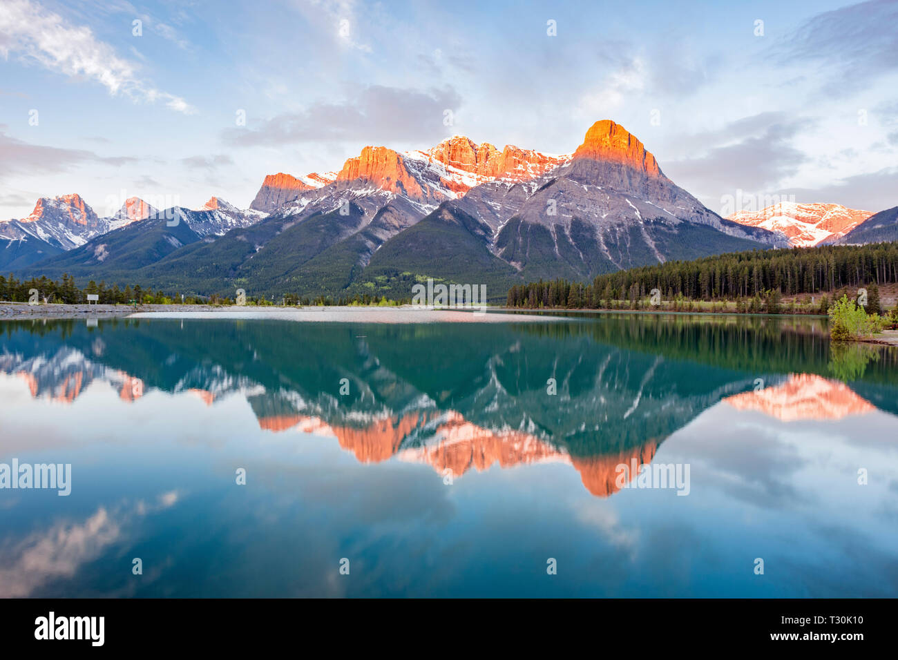 Sunset in Banff National Park. Alberta, Canada Stock Photo - Alamy