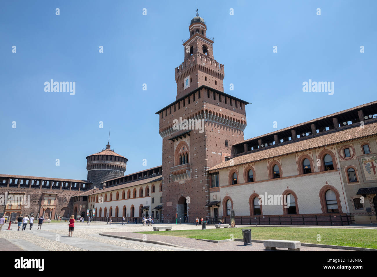 15th century italian architecture hi-res stock photography and images ...