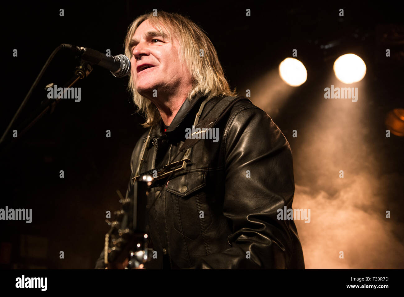 The alarm rock band hi-res stock photography and images - Alamy