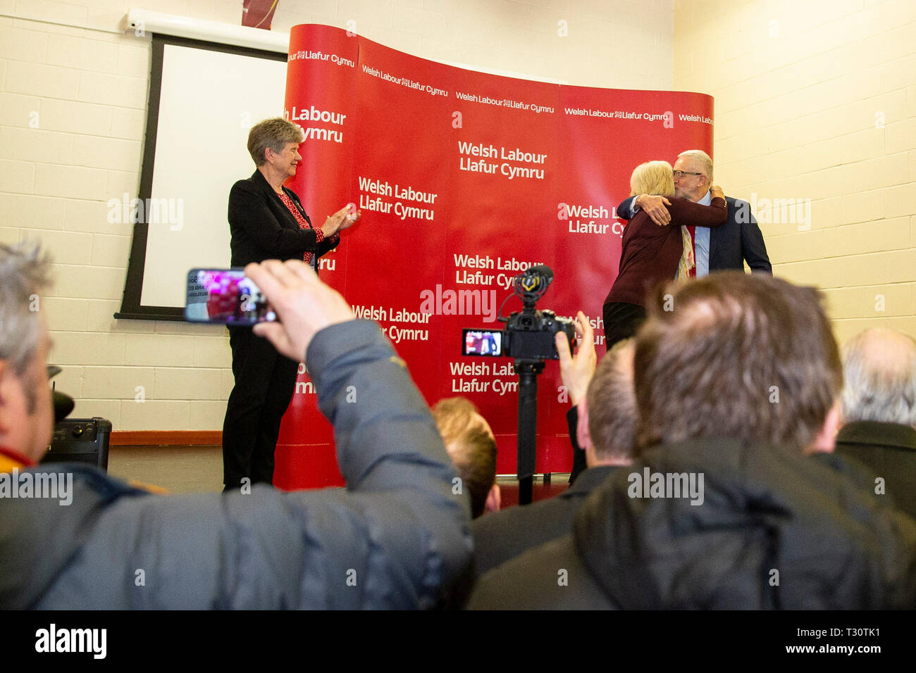 Ruth jones hi-res stock photography and images - Alamy