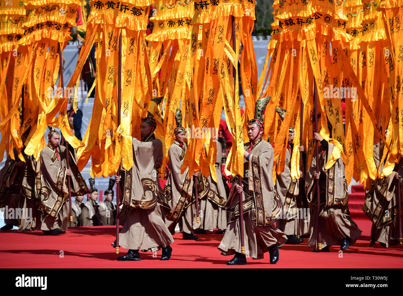 Yellow emperor ceremony 2019 hi-res stock photography and images - Alamy