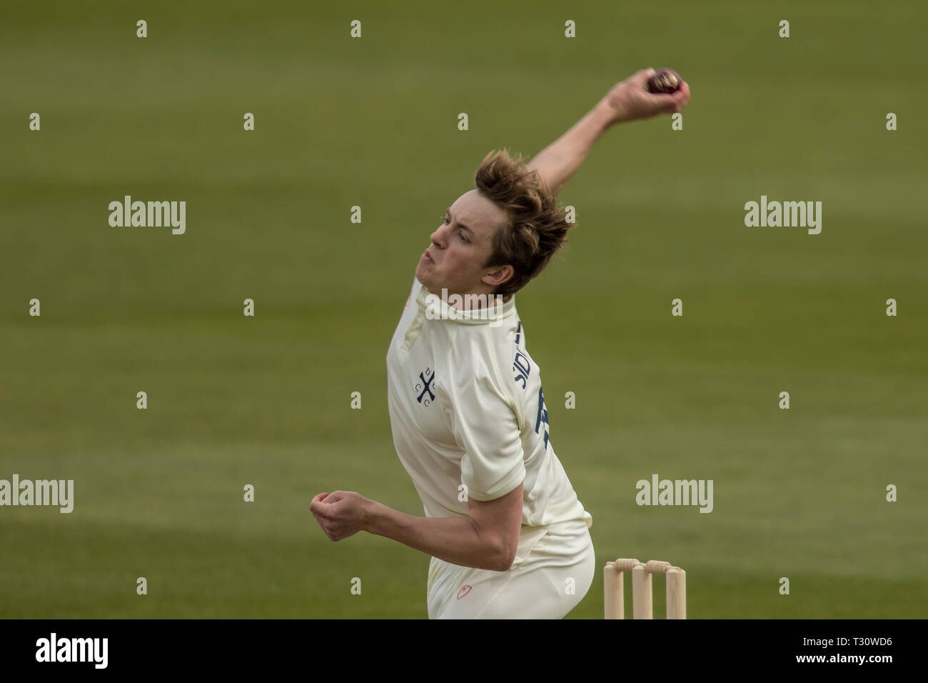 London, UK. 5th Apr, 2019. Ben Sidwell bowling as Surrey take on Durham ...