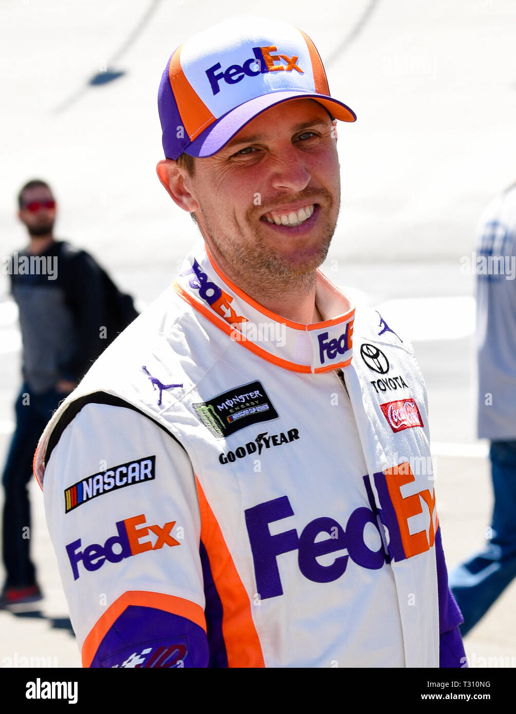 Denny hamlin 2019 hi-res stock photography and images - Alamy